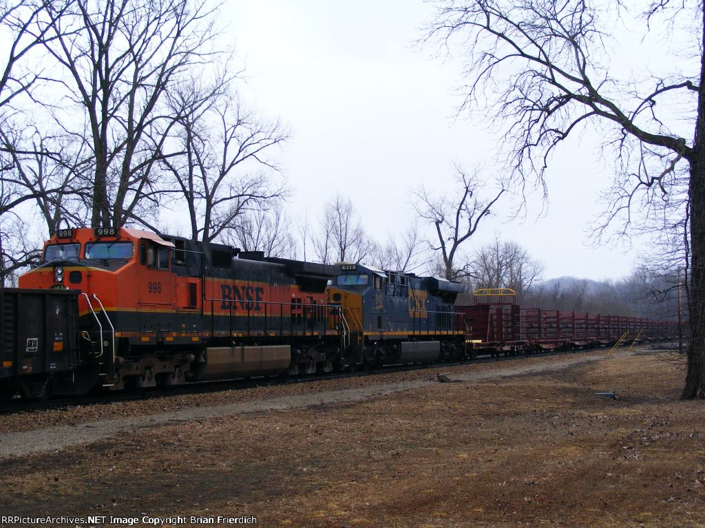 BNSF 998 CSXT 948
